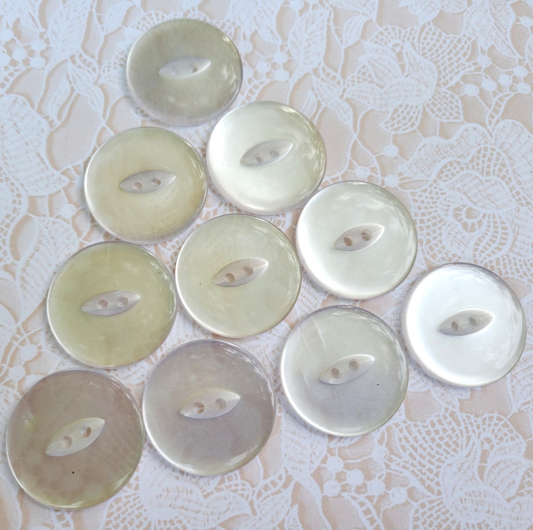 10 BIG White Vintage Buttons Cat Eye Buttons 1 1/8 Inch 2 Hole - Etsy