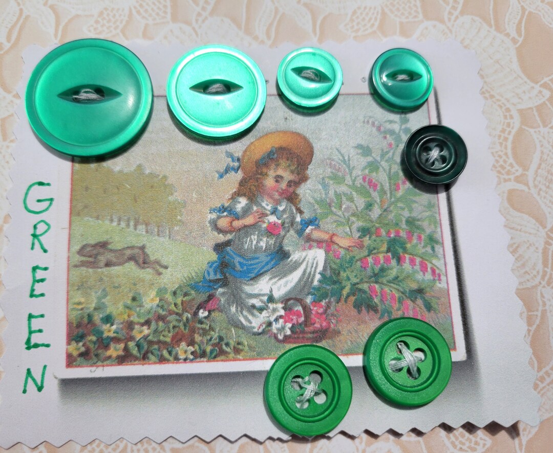 7 Green Vintage Buttons Cat Eye Buttons Sew Thru - Etsy