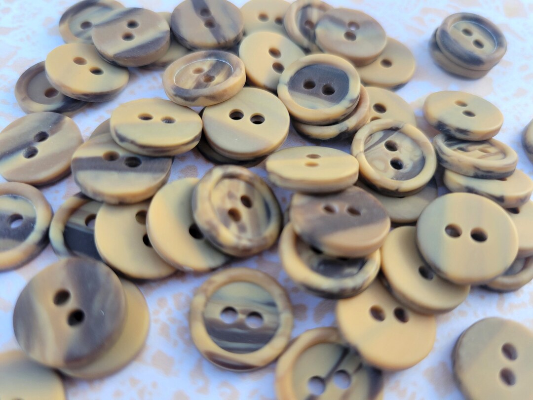 50 Little Brown 2-toned Wood-look Vintage Buttons New Old Stock 1/2 ...