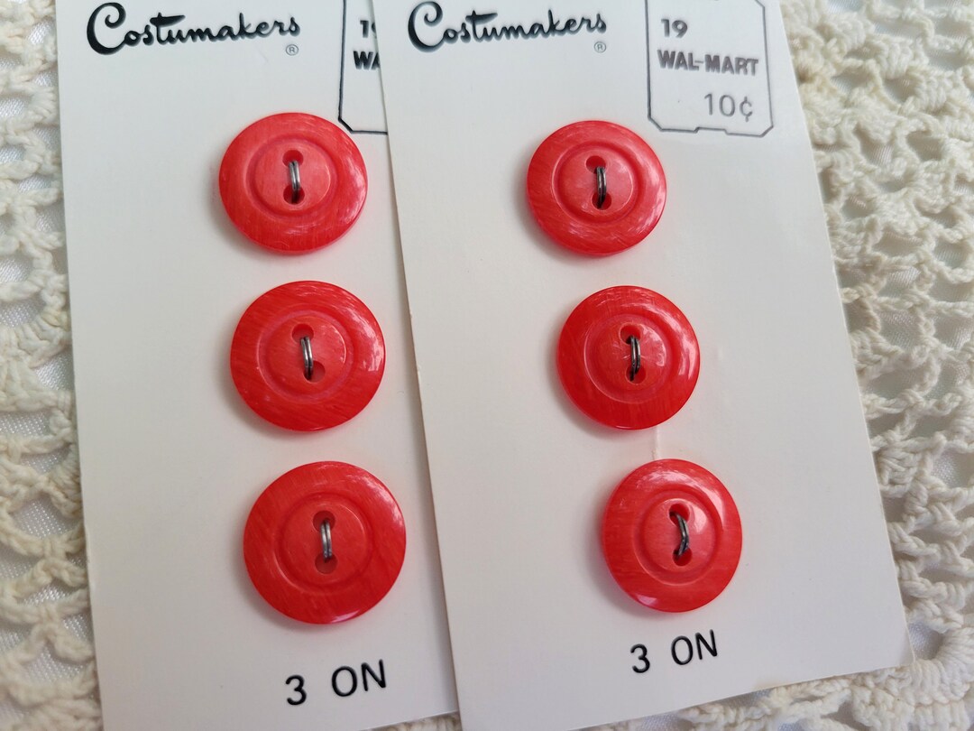 6 Red Buttons 9/16 Inch Costumakers Button Cards 2 Hole Buttons - Etsy