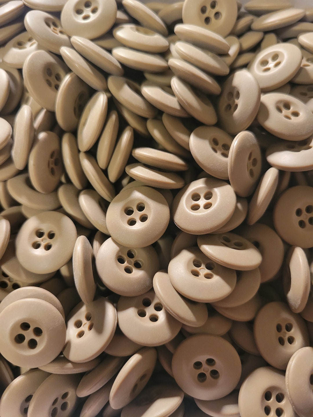 Vintage Brown 4 Hole Buttons 3/4 Inch Choice of 10 or 20 Buttons - Etsy