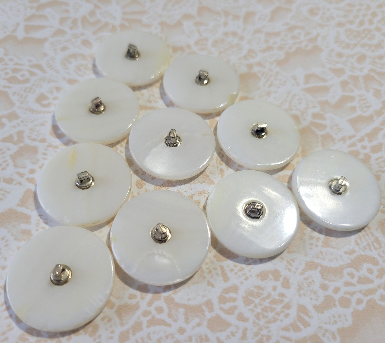 10 Vintage Creamy White Pearl Shank Buttons 7/8 Inch | Etsy