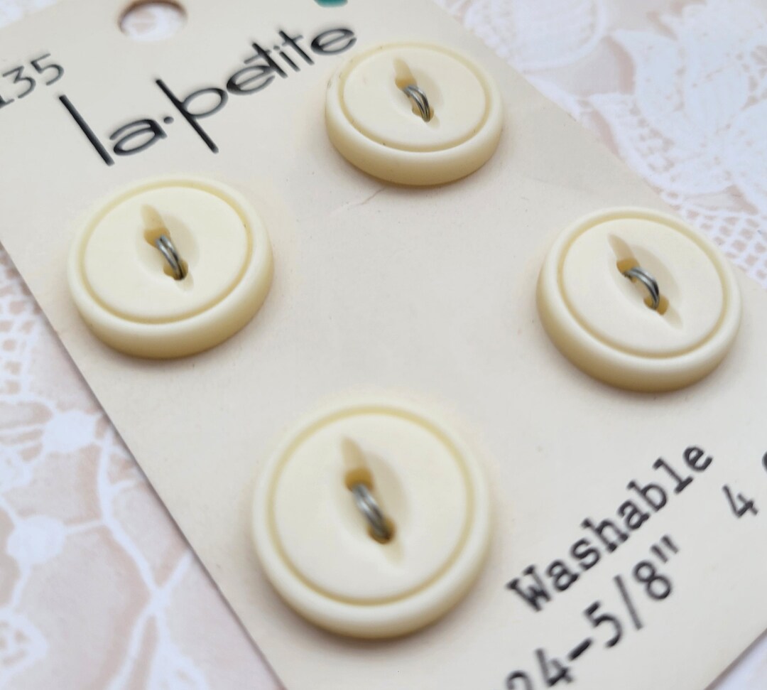 4 Creamy White Vintage Buttons 5/8 Inch 15mm La Petite Button Card - Etsy