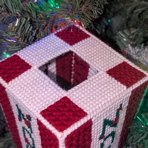 Plastic Canvas Holiday Cube Tissue Box Cover - Etsy