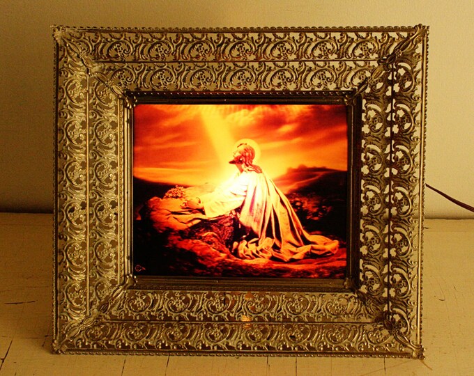 Vintage Jesus Picture - Lighted - Jesus Praying - Ornate Frame - Metal ...