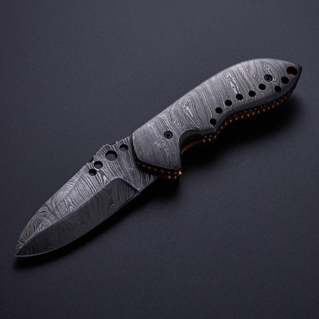 THE NIGHT CREST | Custom Handmade | Damascus Steel Pocket Knife | Gift ...