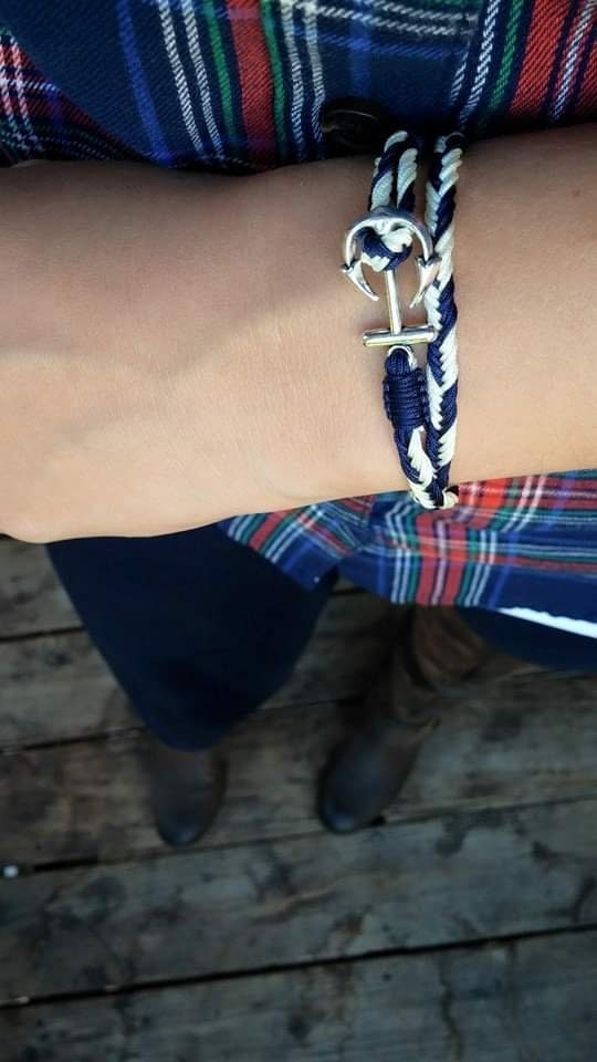 Fishtail Macrame Bracelet, Handmade by Artefacet, Two-toned Fishtail ...