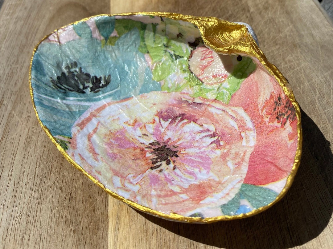 Floral Bouquet Decoupage Sea Clam Shell, Ring Dish, Jewelry Dish, Clam ...