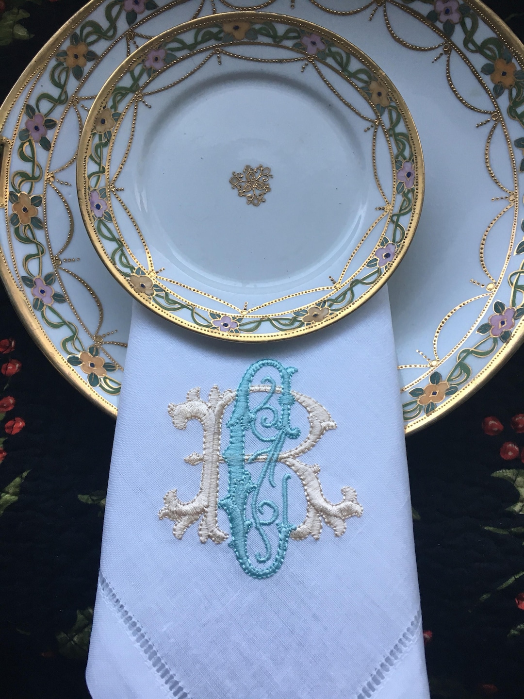 Custom Embroidered Monogrammed Linen Dinner Napkins- Set of FOUR - Etsy