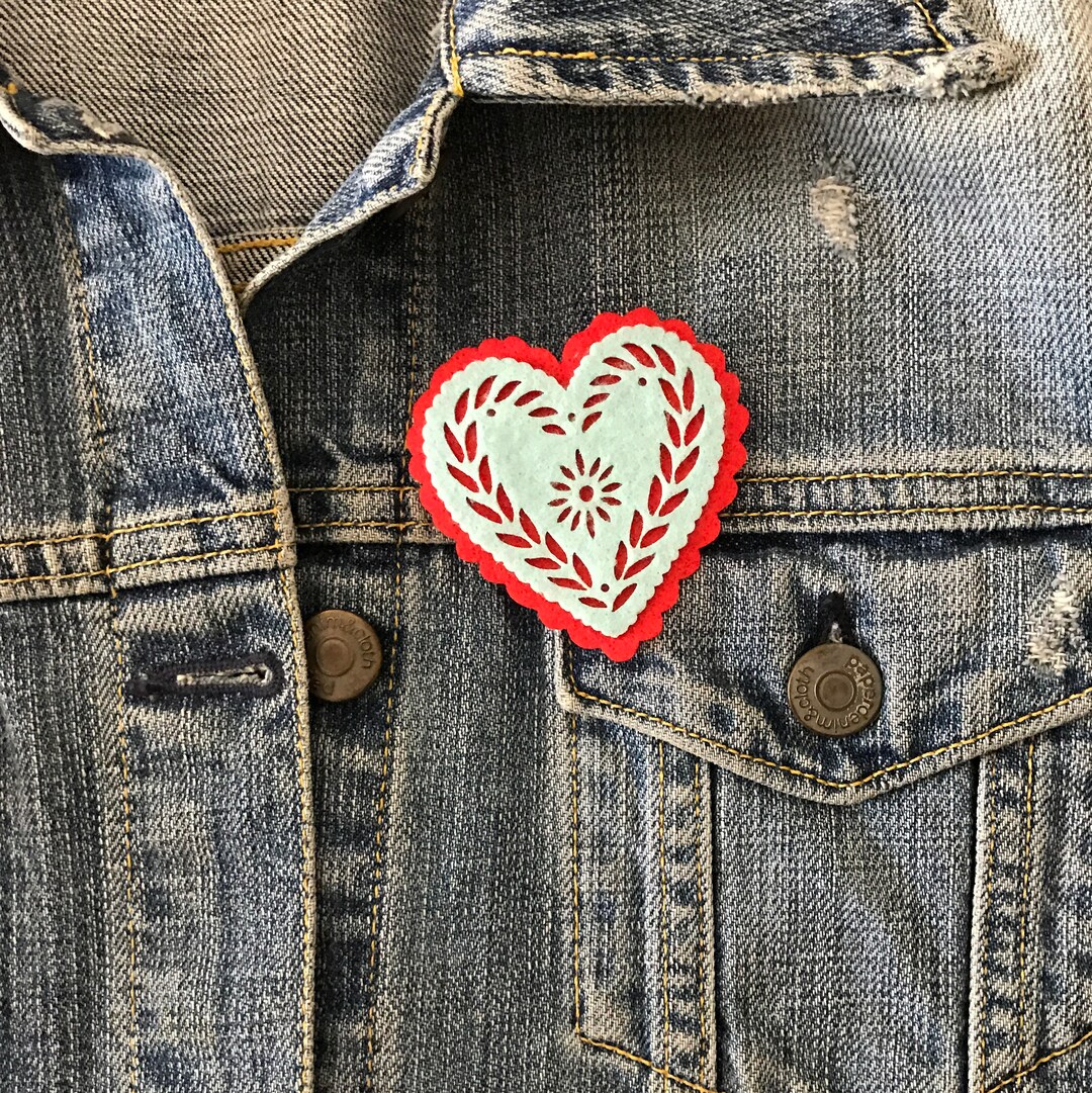 Heart - Corazon - Felt Pin - Ready to Ship - Etsy