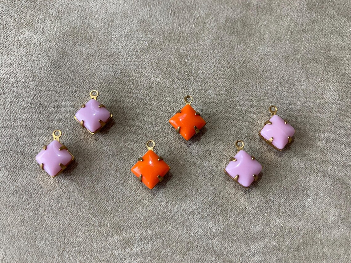 Set of 6, 9x9mm Square Stone Cab in Top Loop Brass Setting, Vintage! - Etsy