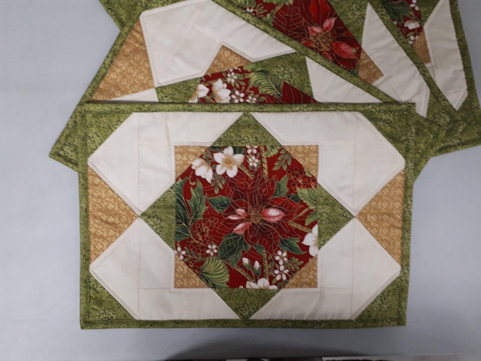 Holiday Table Pattern PDF, Place Mats, Tablerunner, Table Topper, Wall ...