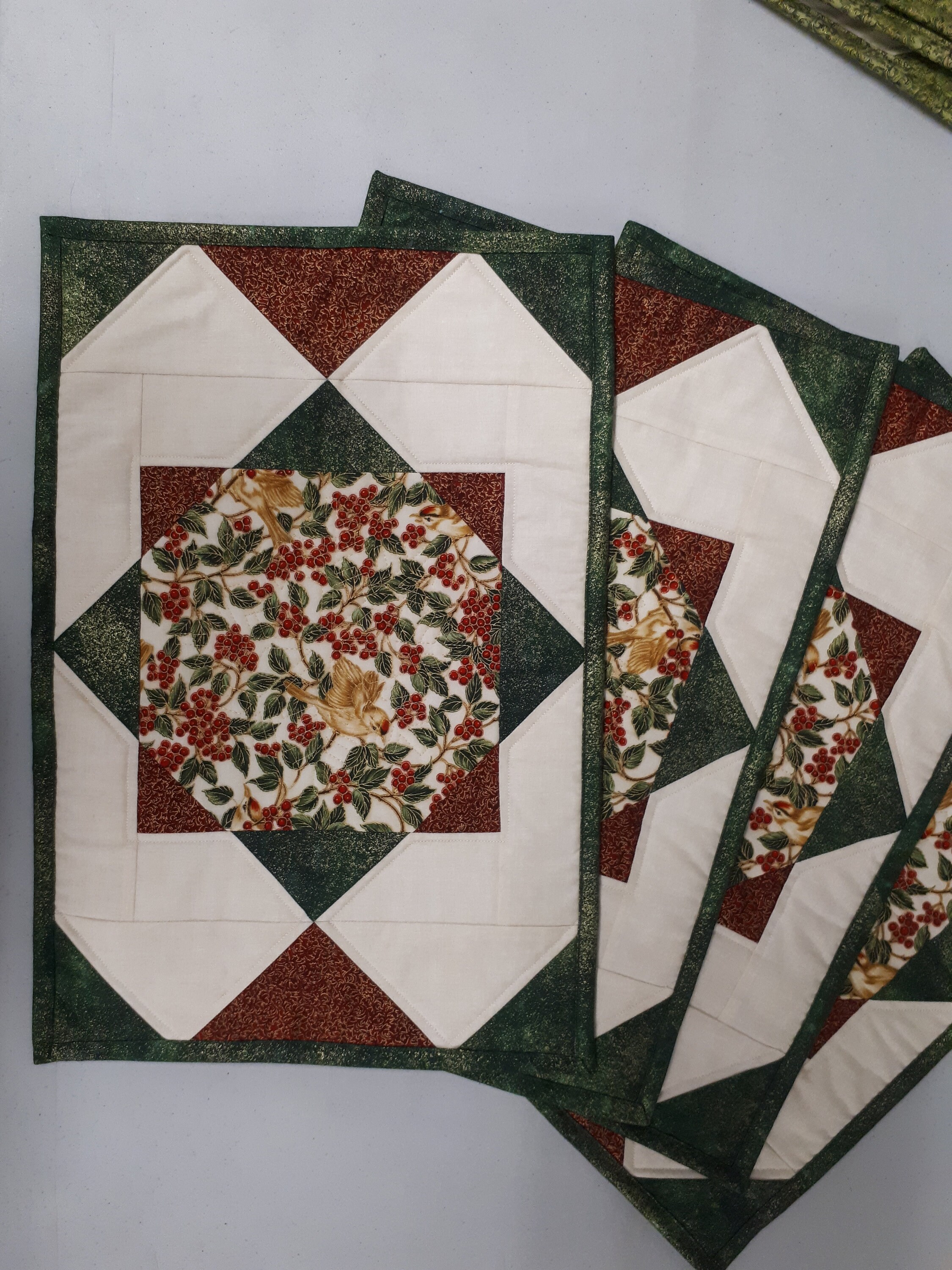 Holiday Table Pattern PDF, Place Mats, Tablerunner, Table Topper, Wall ...