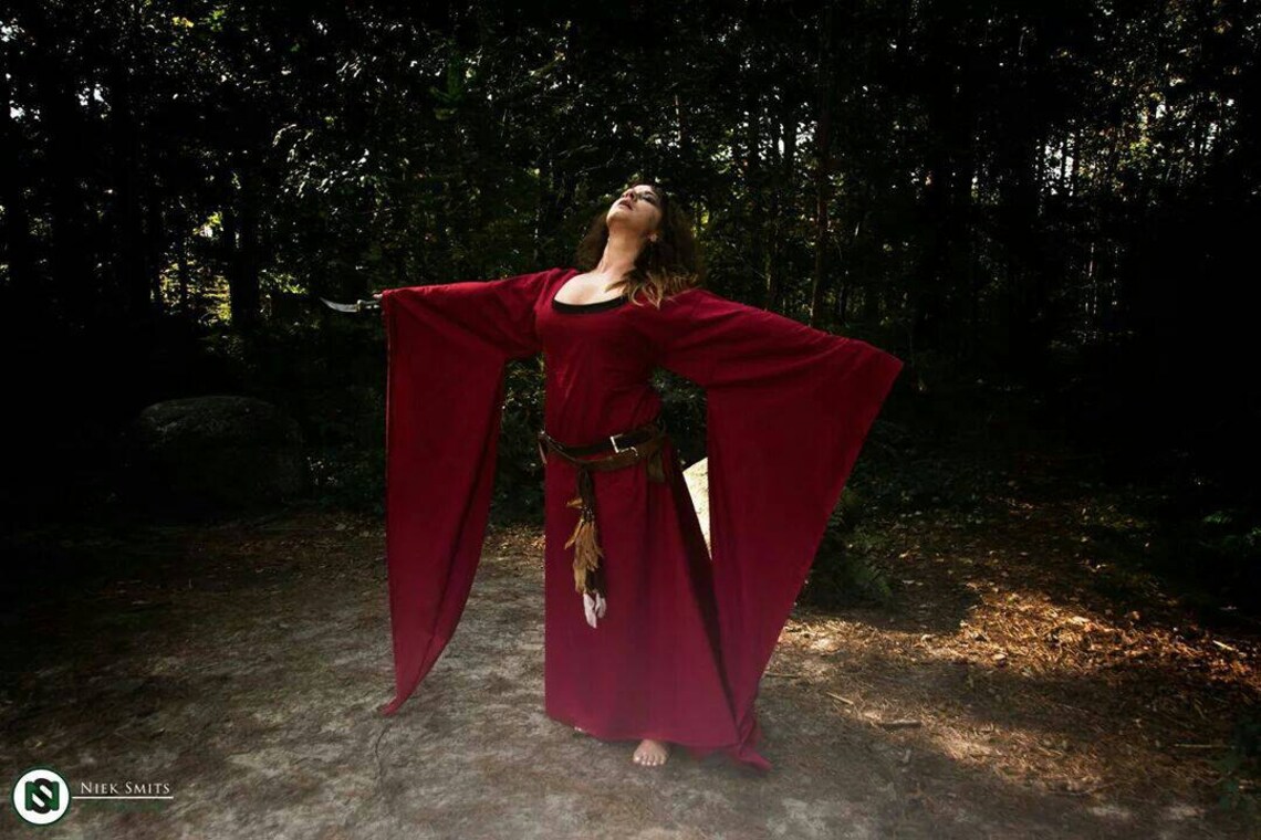 Medieval Dress Red Priestess, Game of Thrones, Renfair, Cosplay ...