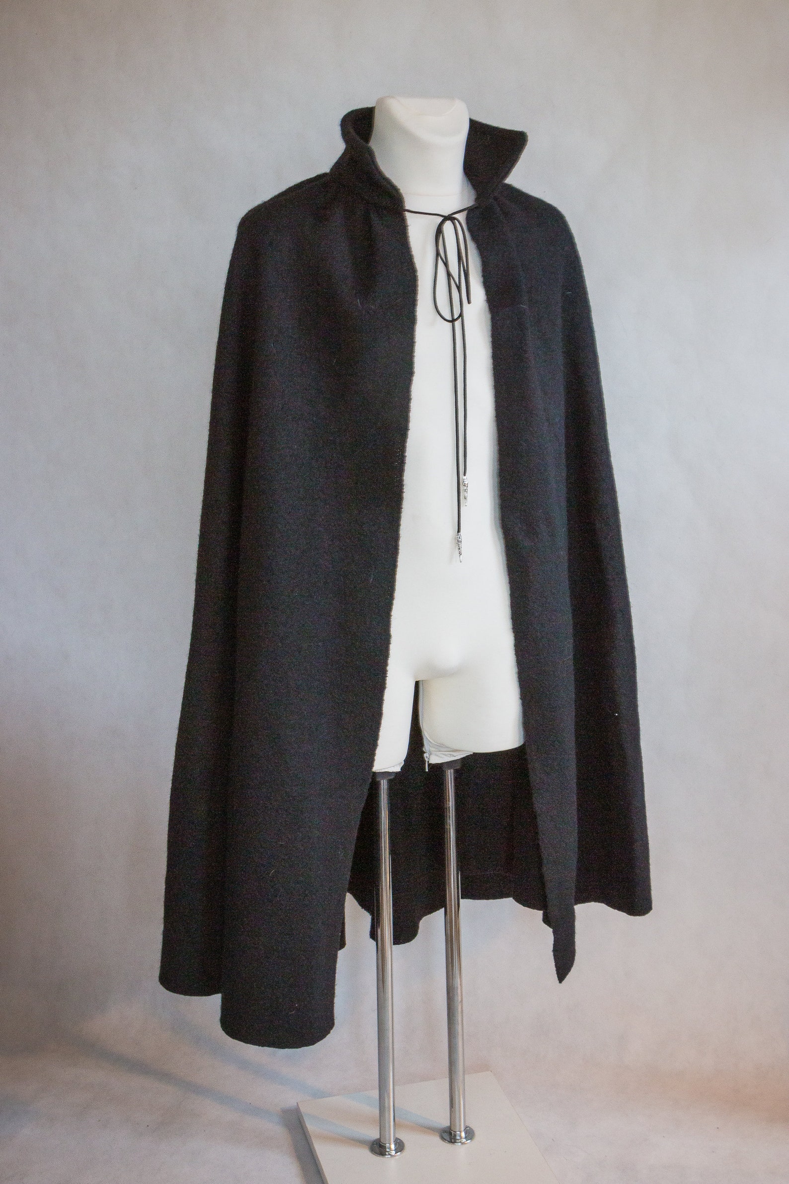 Tudor Cape With Collar, Adult Costumes Men Renaissance Cloak ...