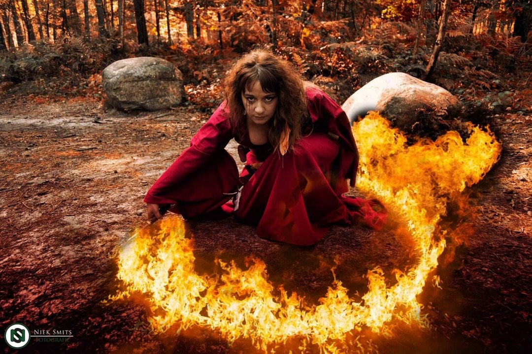 Medieval Dress Red Priestess Cosplay Costume Game of Thrones, Pagan ...