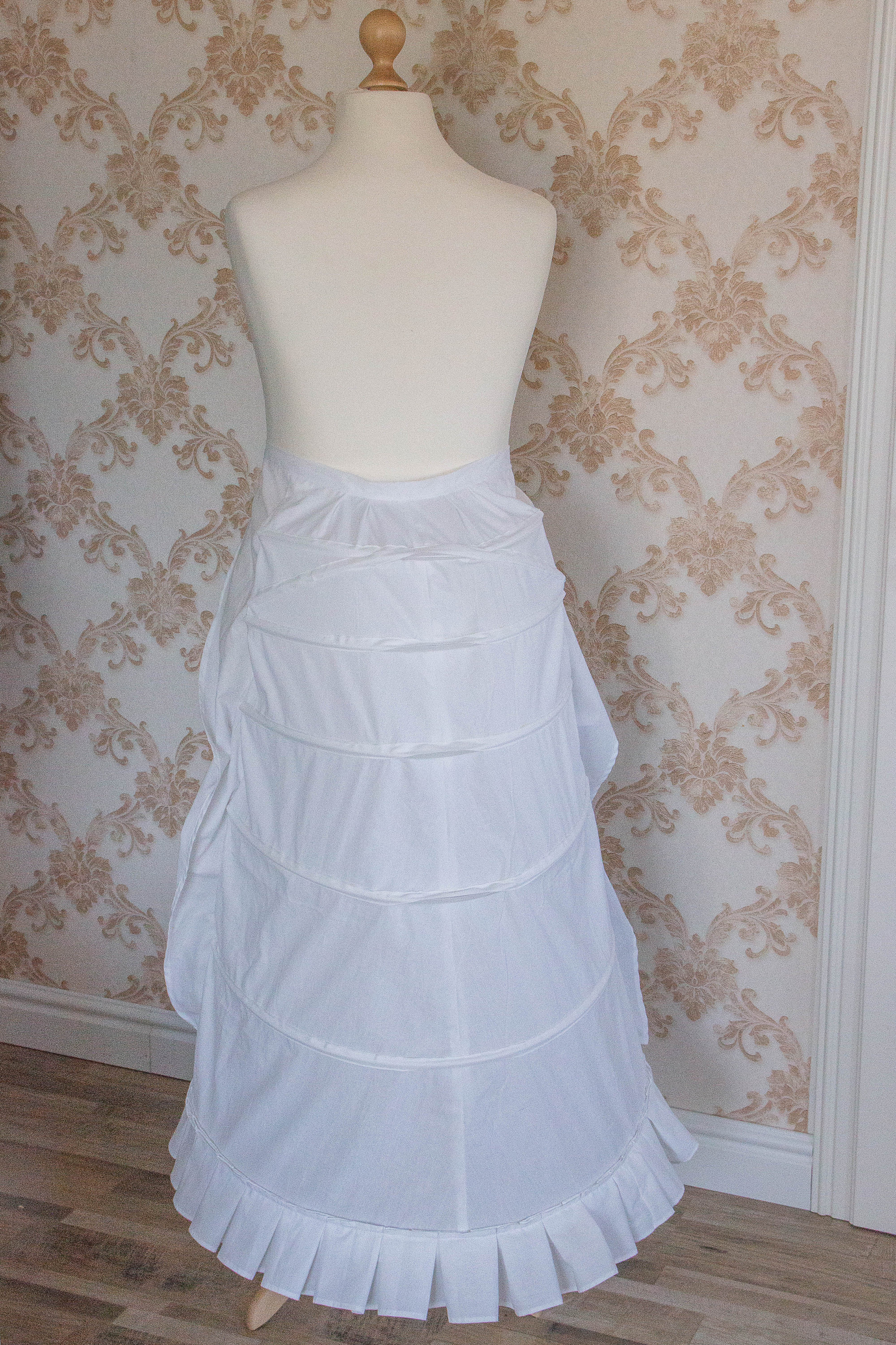 Victorian bustle skirt support, Lobster tail bustle cage, 1880 late ...