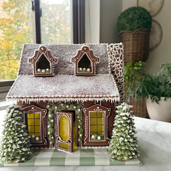 Wicked Themed Gingerbread House - Etsy Canada