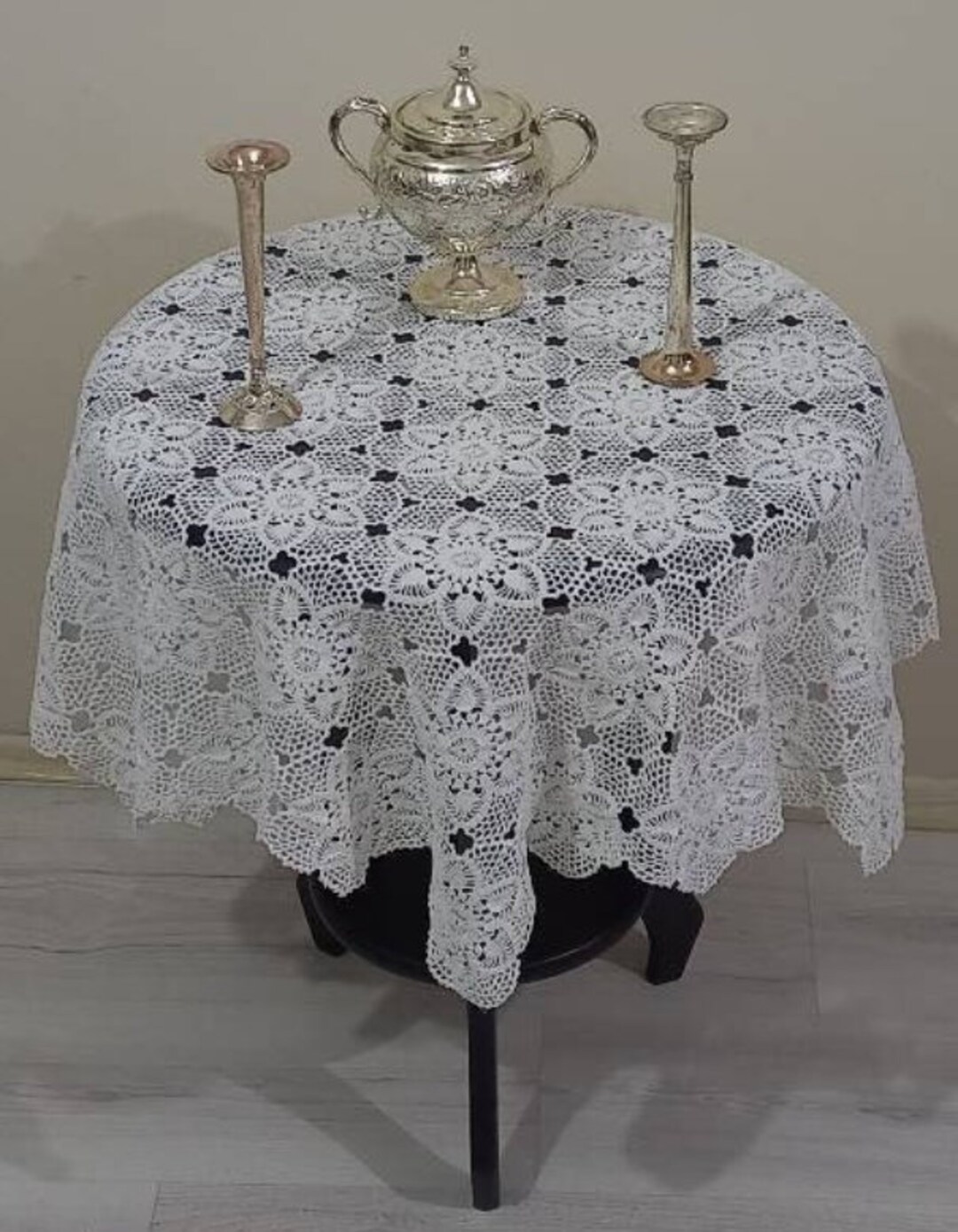 Vintage Lace Tablecloth – 1970s Handmade Floral Crochet Doily 43 Inch ...