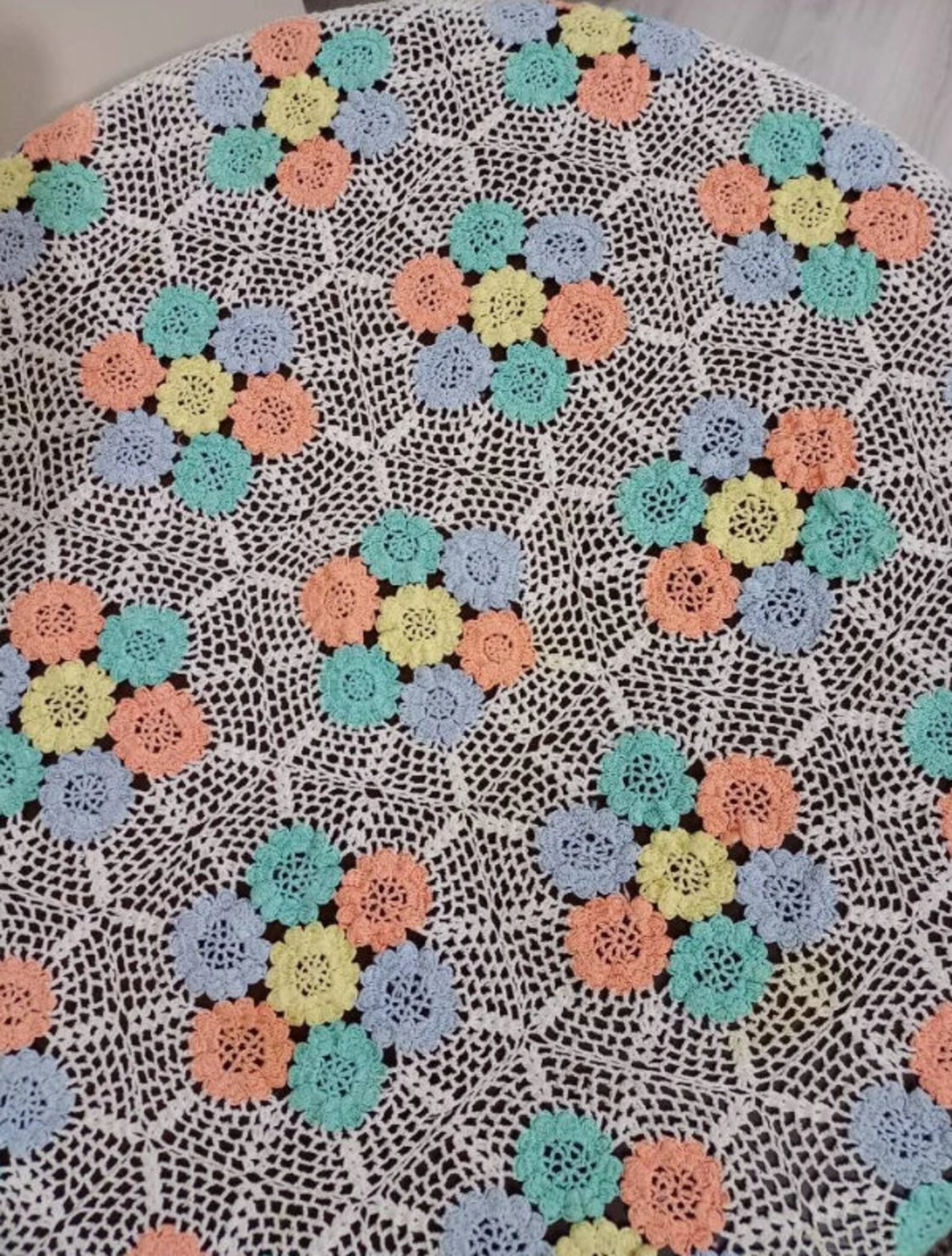 Colorful French Lace Round Tablecloth, Vontage Crochet Lace Circle ...