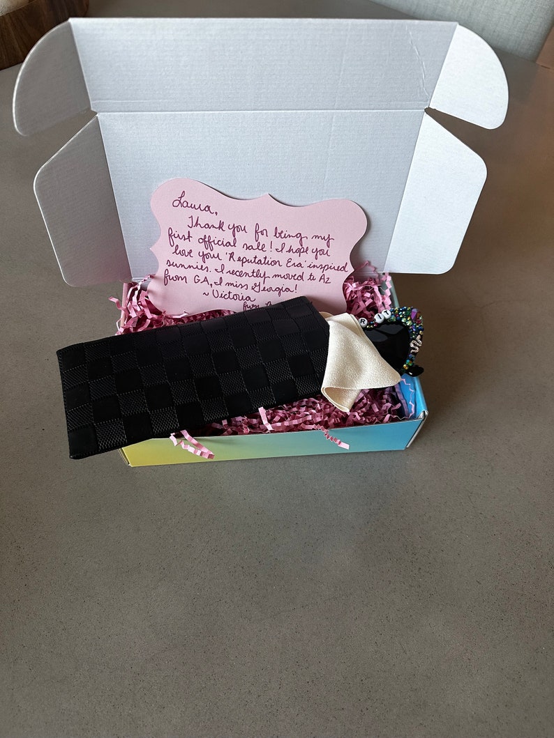 Custom Game Day 'fork em Horns' Heart Shape Rhinestone Sunglasses ...