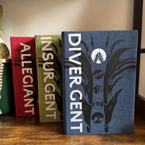 Divergent - Etsy