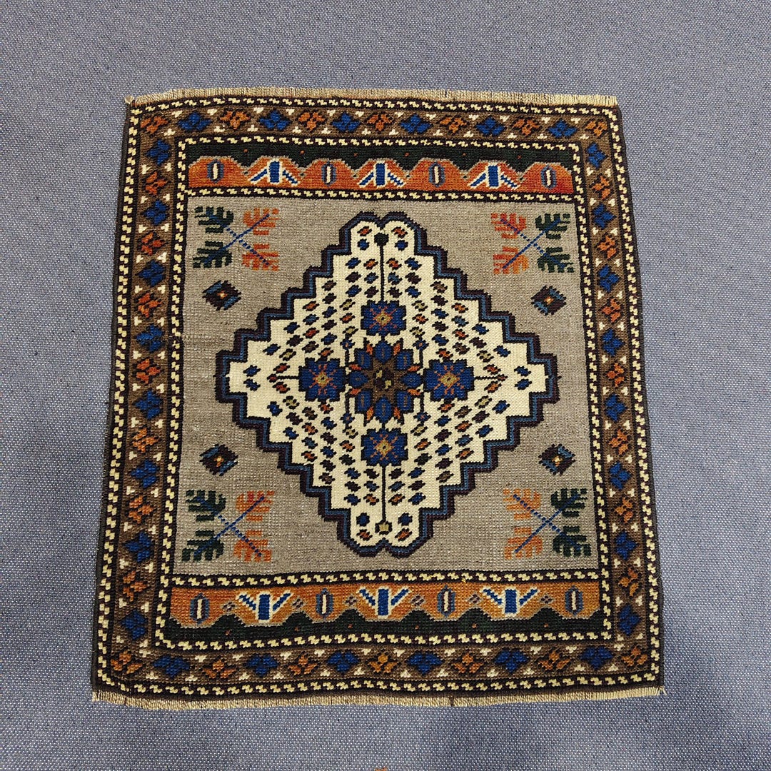 2x2 Vintage Turkish Door Mat Rug: Handwoven Wool Boho Decor,1.9x2.1 Ft ...