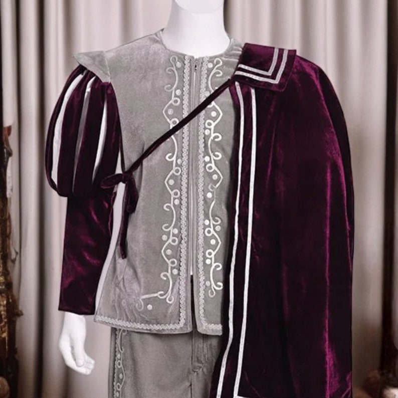 Renaissance Noble Knight Costume, Medieval Era Attire, Historical Tudor ...