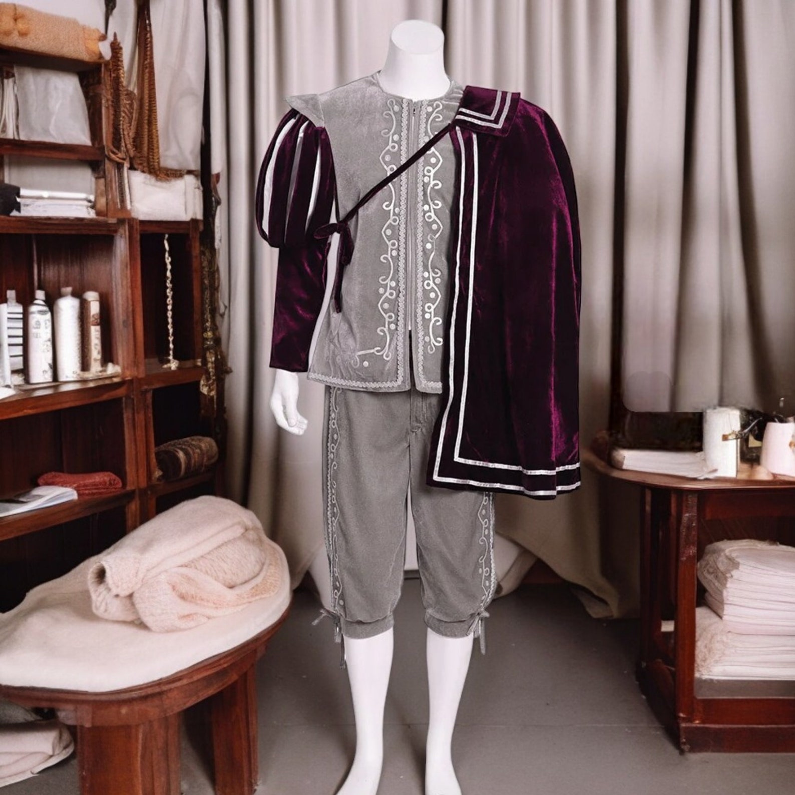 Renaissance Noble Knight Costume, Medieval Era Attire, Historical Tudor ...