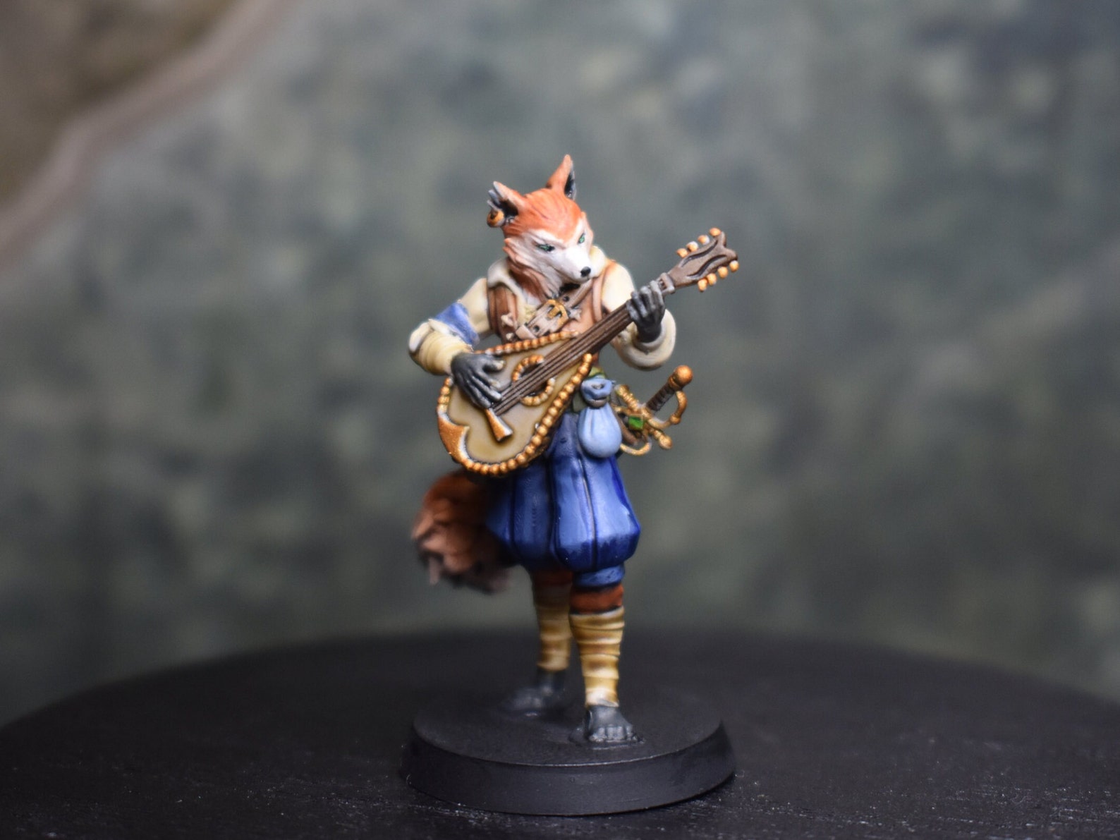 32mm Male Kitsune Bard With Lute Miniature by Galaad Tabletop - Etsy