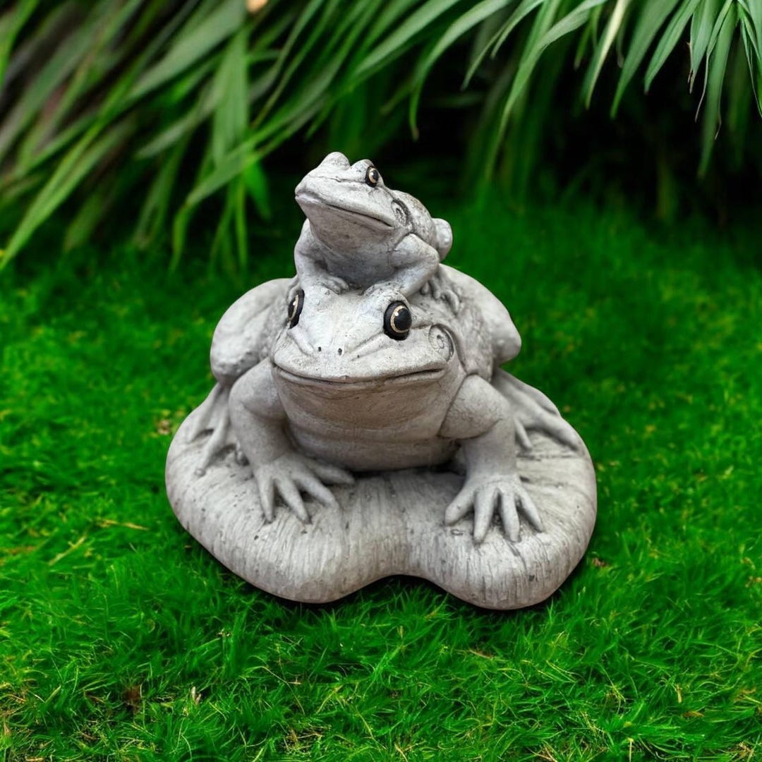 Two Frogs on Base, Concrete Frogs Decoration, Stone Frog Statue, Animal ...