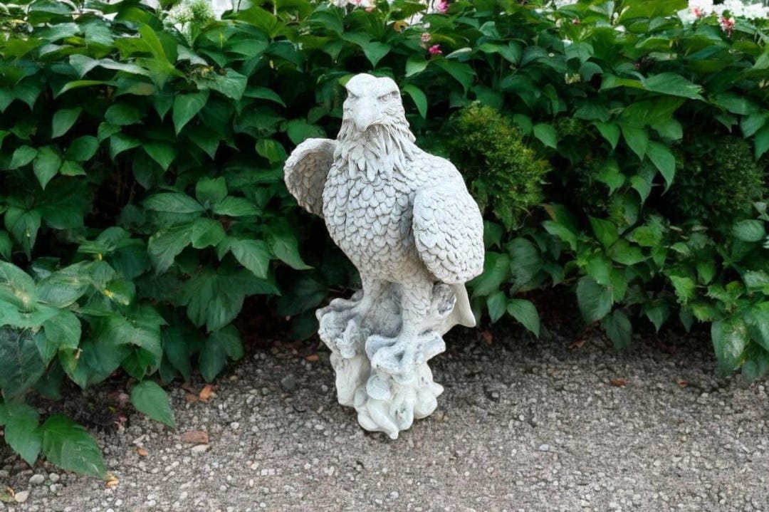 Concrete Bird Eagle Statue, Stone Sitting Eagle Figure, Detailed Wild ...