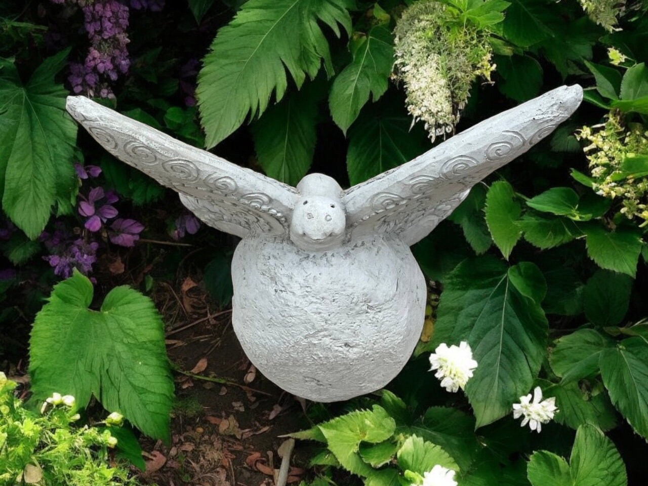 Detailed Butterfly Figure, Concrete Butterfly on Stump Statue, Stone ...
