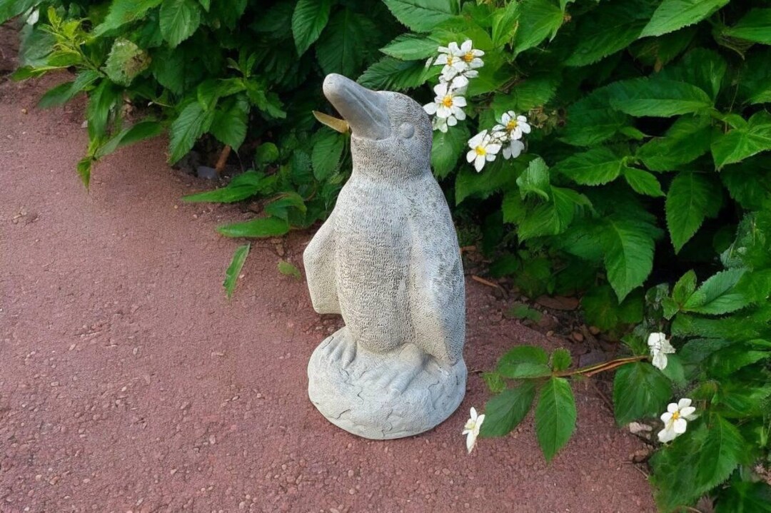 Standing Penguin Statue, Concrete Penguin on Base Figure, Outdoor Wild ...