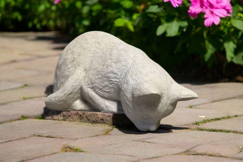 Stone Cat Figurine, Realistic Cat Decor, Outdoor Kitten Statue, Cat ...
