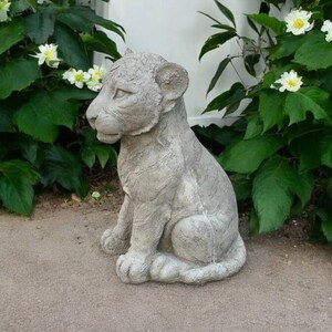 Sitting Tiger Figurine, Concrete Garden Wild Animal Statue, Small Lion ...