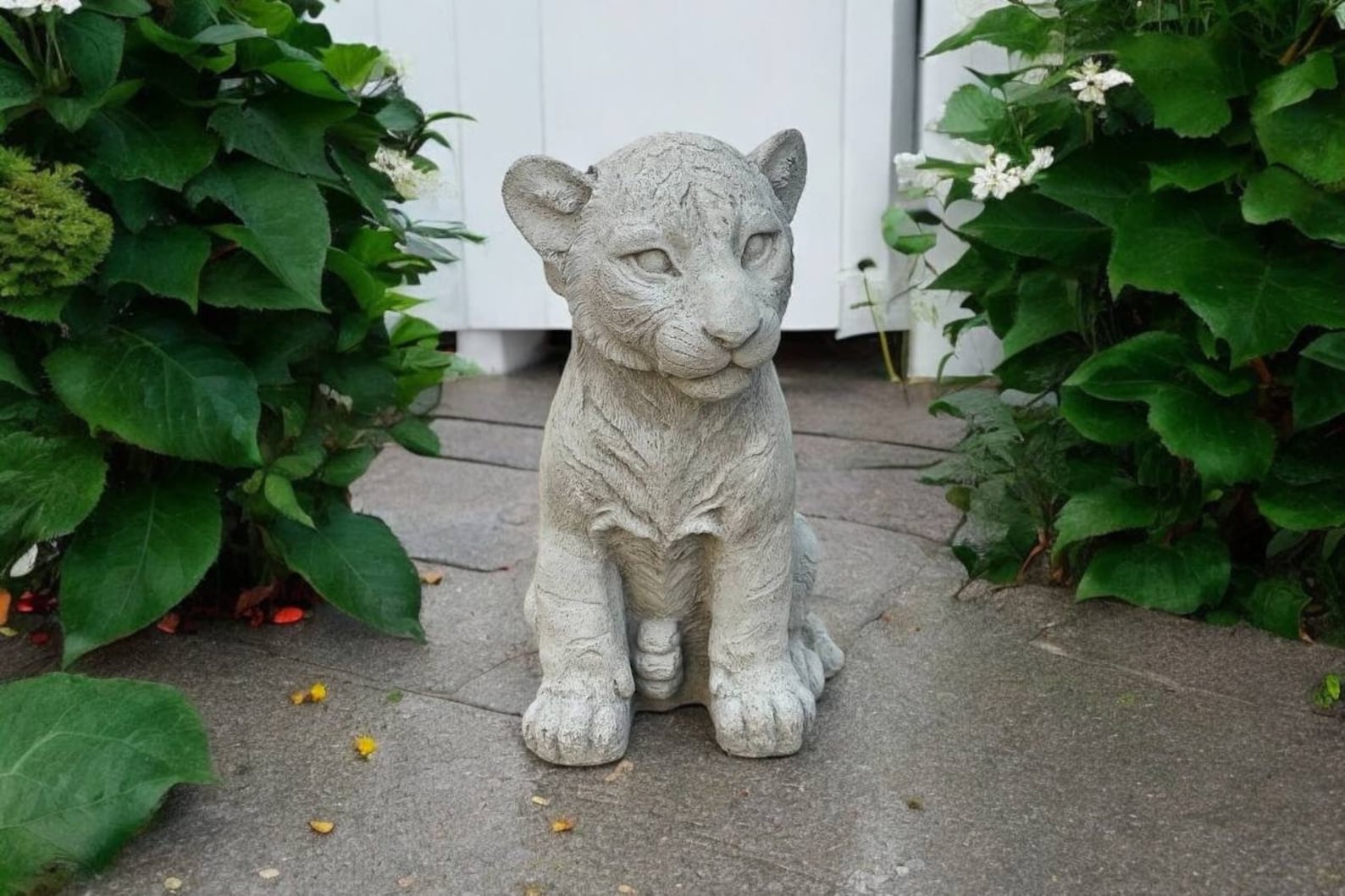 Sitting Tiger Figurine, Concrete Garden Wild Animal Statue, Small Lion ...