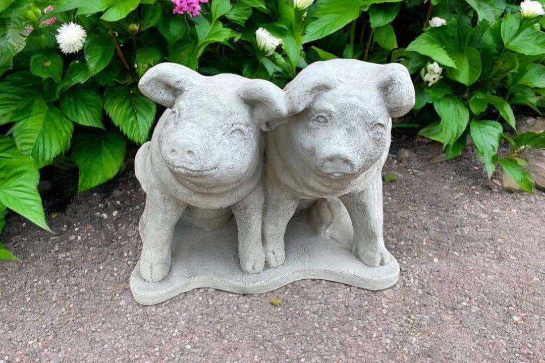 Sitting Pigs Statue, Detailed Farm Pigs on Base Figure, Rustic Animals ...