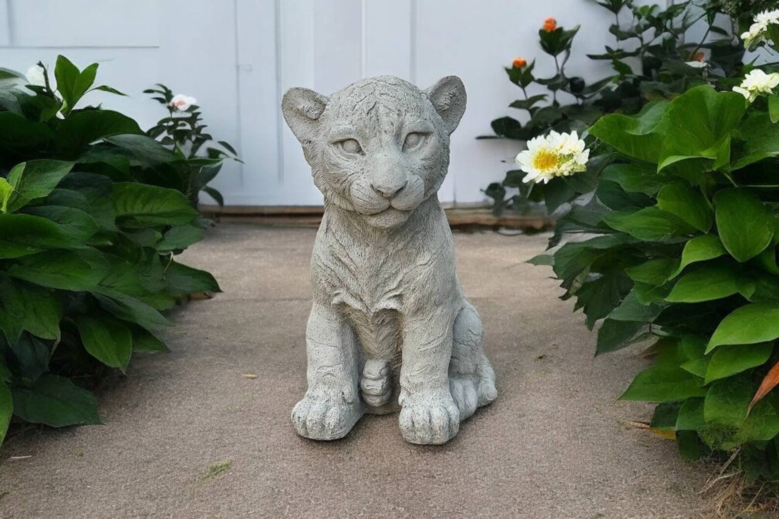 Sitting Tiger Figurine, Concrete Garden Wild Animal Statue, Small Lion ...