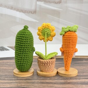 Cute Handmade Crochet Emotional Support Pickle,crochet Sunflower With ...