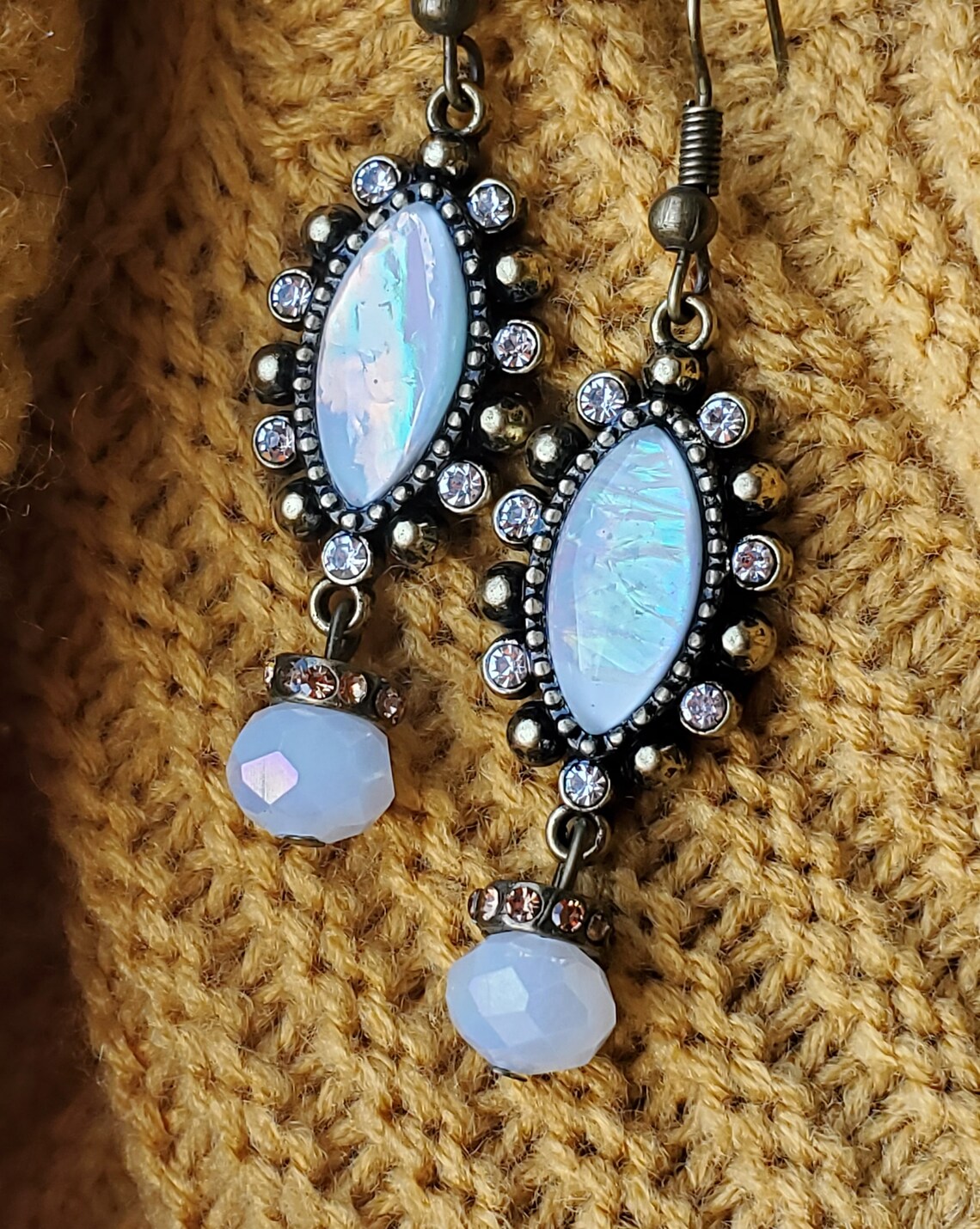 Flapper or Slap Her 1920's Inspired Dangle Costume Earrings - Etsy