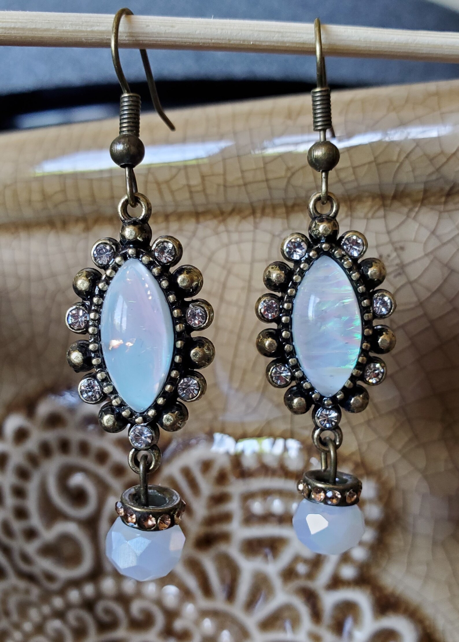 Flapper or Slap Her 1920's Inspired Dangle Costume Earrings - Etsy