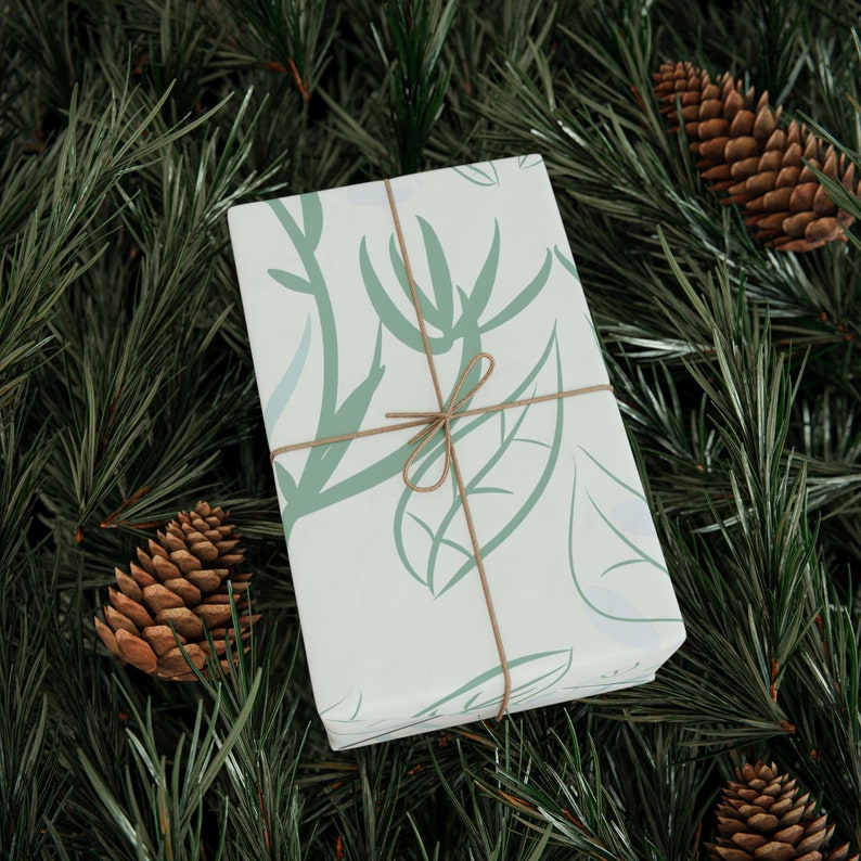 Pretty Green Leaf Aesthetic Wrapping Paper for Birthday/ Holiday ...