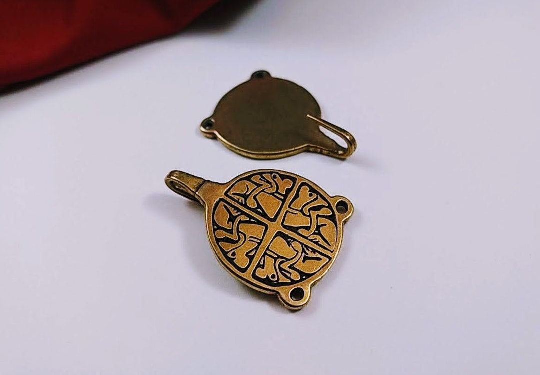 Anglo-saxon Hooked Tag Pair, Dress Hook, SCA, Trewhiddle, Dogs - Etsy