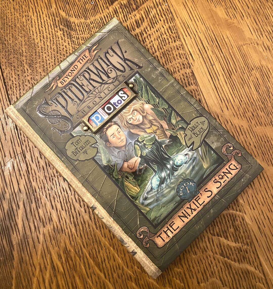 Beyond Spiderwick Upcycled Brag Book: the Nixie's Song - Etsy