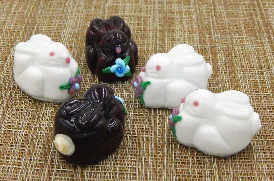 23-029+ Collectible Art Glass Bunny Rabbit Chocolate Easter Décor Hulet ...
