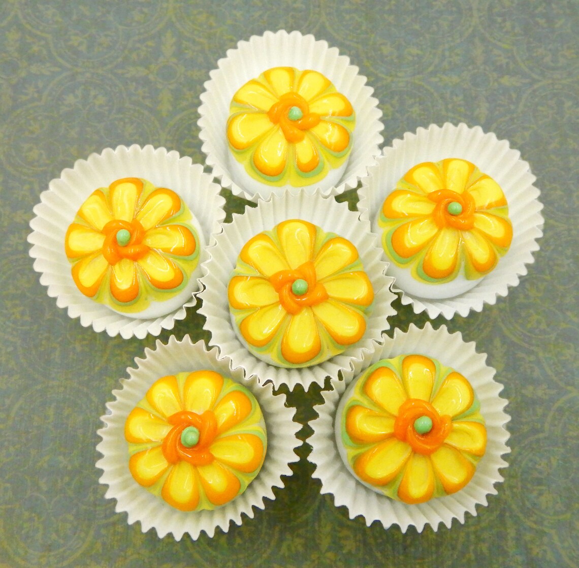 15-041WL Collectible Art Glass Chocolate by Hulet Glass - Etsy