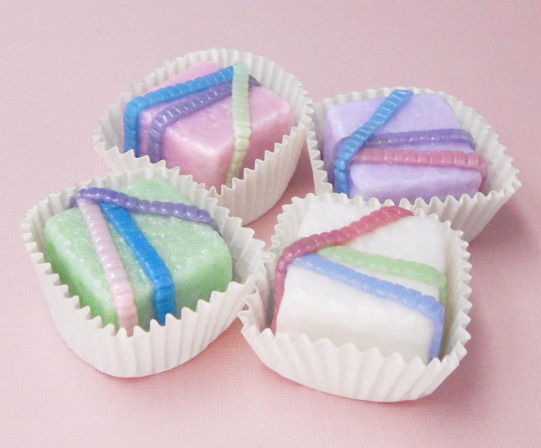 13-030+ Collectible Art Glass Ribbon Cubes by Hulet Glass in White ...