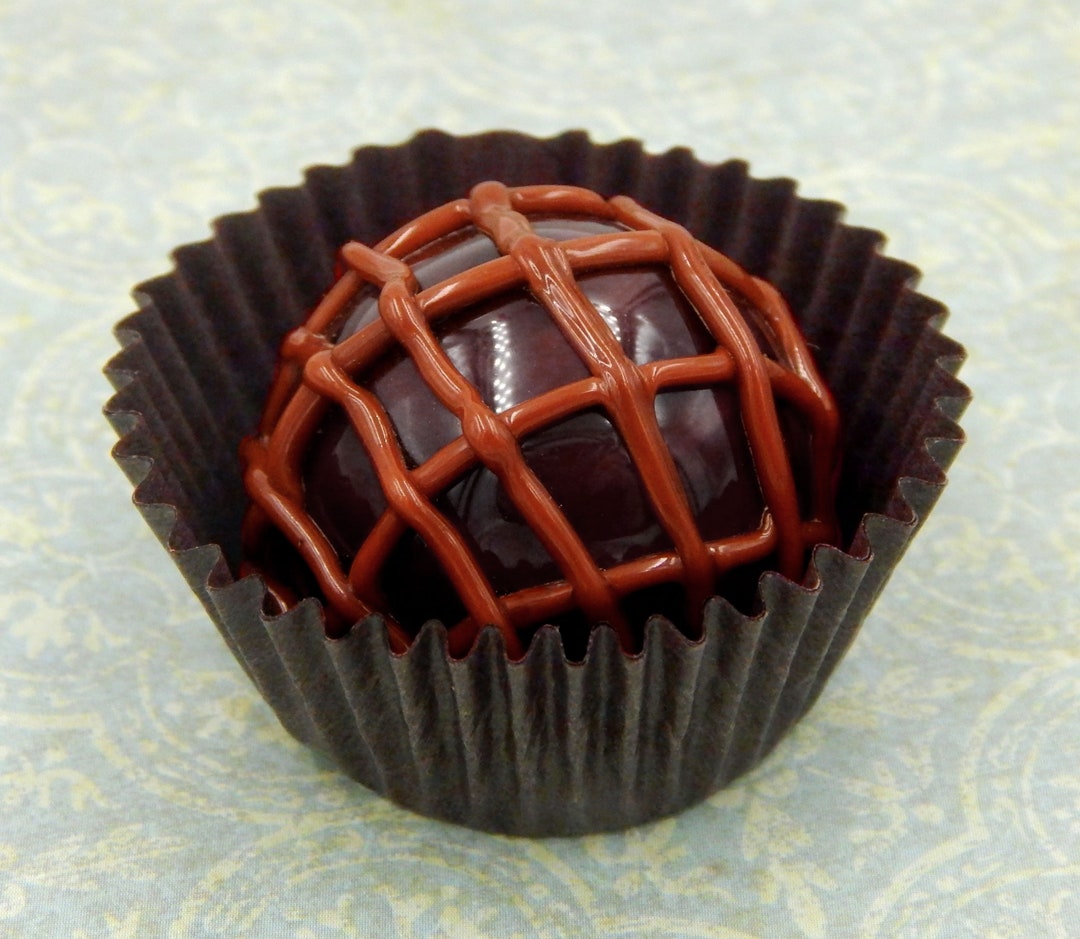 Hulet Glass Bonbon, Collectible Chocolate Truffle, Faux Caramel Drizzle ...