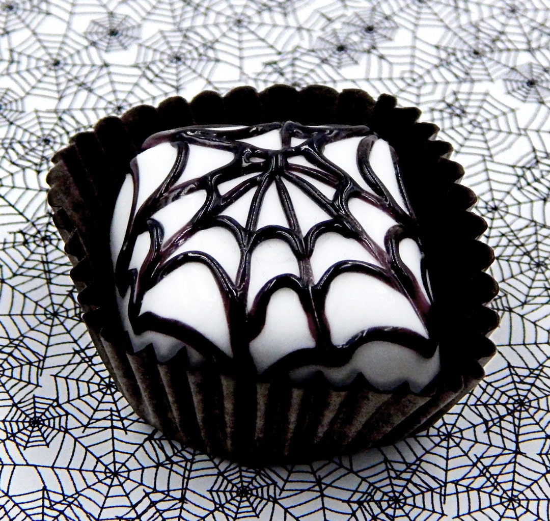 25-012WK Collectible Art Glass Spider Web Chocolate , Approx. 1.75" X 1 ...